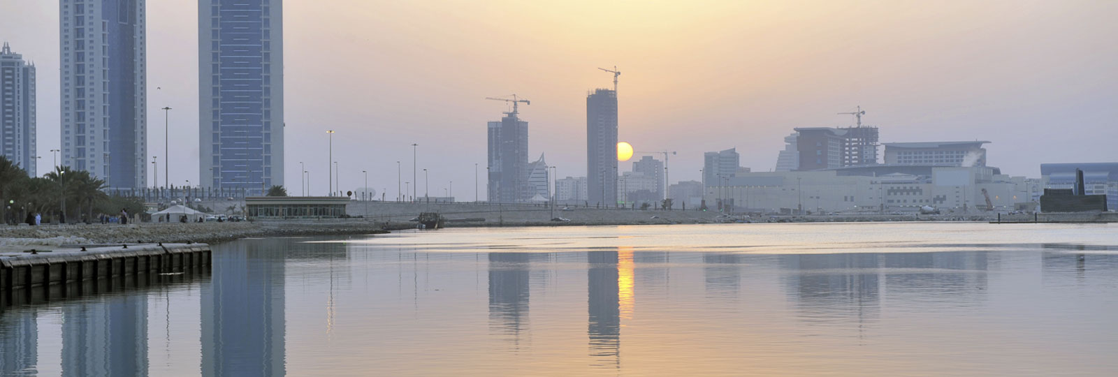 Amwaj Lagoon: Shopping, Dining and Entertainment